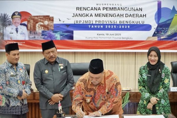 Helmi-Mian Fokus Benahi Jalan dan RSUD M Yunus Bengkulu